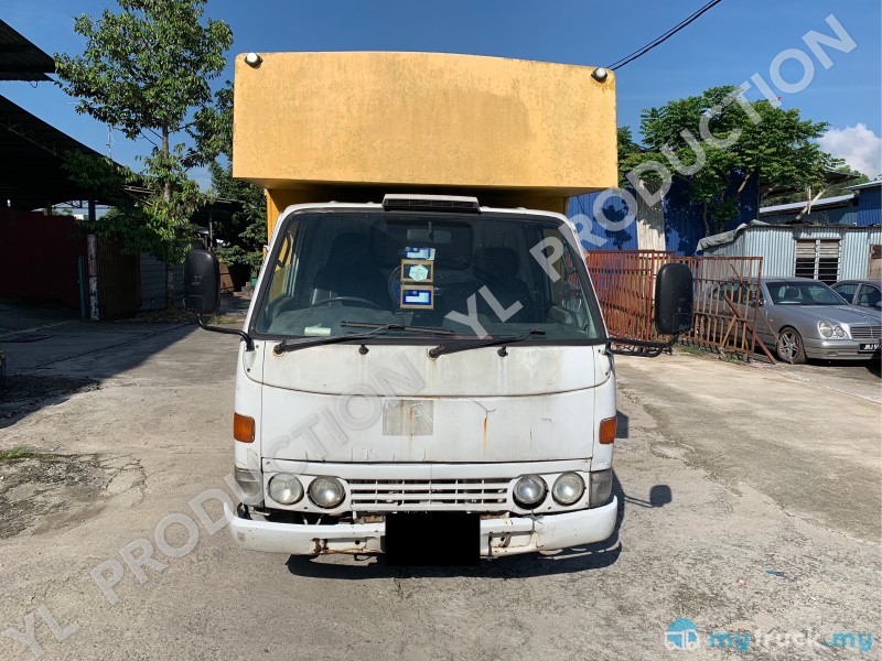 1997 Toyota Dyna Box 2,387kg in Johor Manual for RM12,500 - mytruck.my