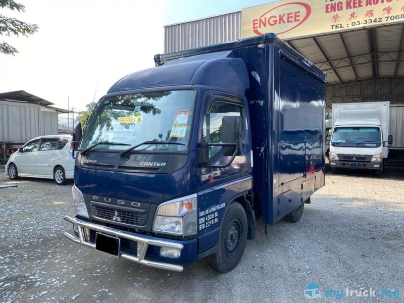 2015 Mitsubishi FE71PB FIBER BOX 10' (Low Mileage/Super Tiptop) 4,500kg ...