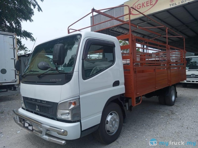 2010 Mitsubishi Fuso FE83PG Kargo 17' 5,000kg in Selangor Manual for ...
