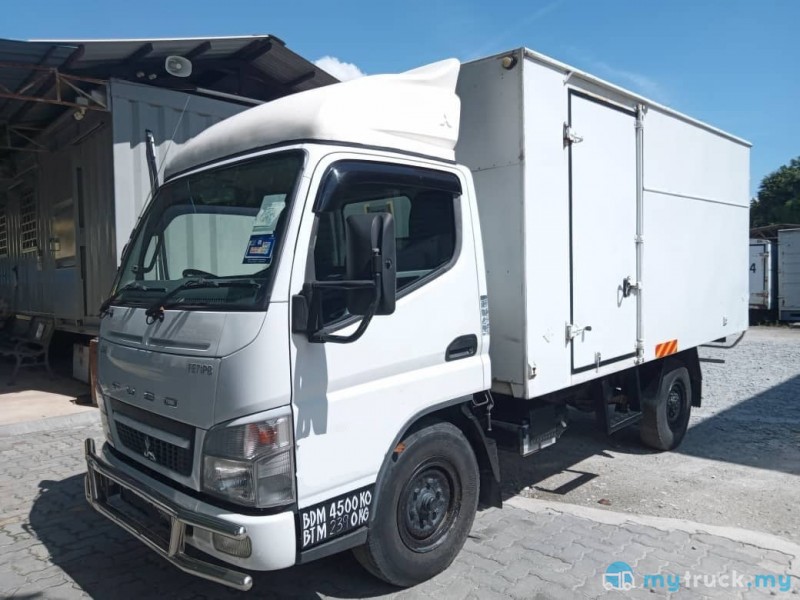 2016 Mitsubishi-Fuso FE71PB (UBS) Alu Box 13'6'' 4,500kg in Selangor ...