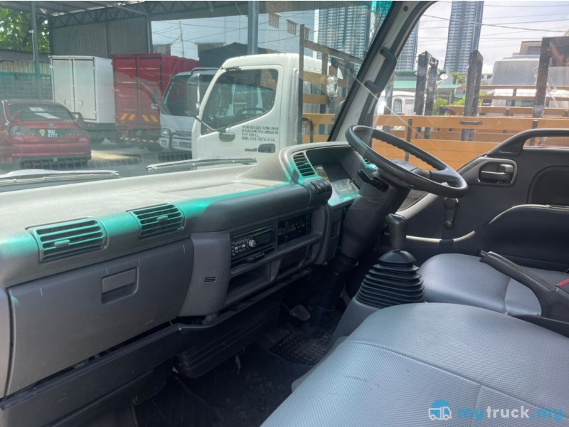 2014 Isuzu NKR55 4,500kg in Kuala Lumpur Manual for RM59,800 - mytruck.my