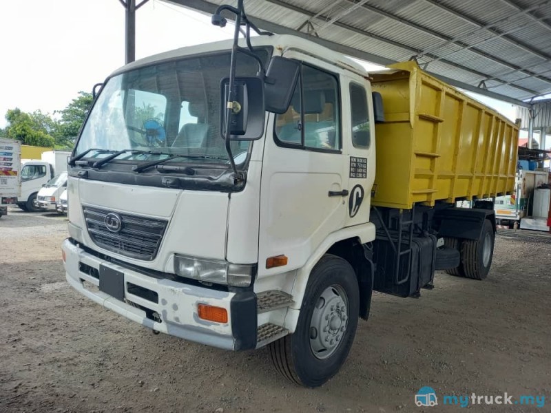 2010 Nissan PKD214R (UBS) Tipper 17' 18,000kg in Selangor Manual for ...