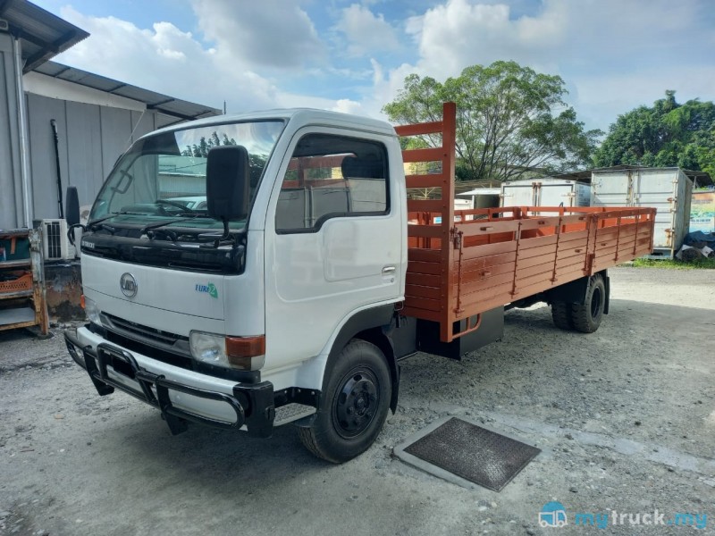 2017 Nissan YU41T5 (UBS) Kargo Am 20' 5,000kg in Selangor Manual for ...