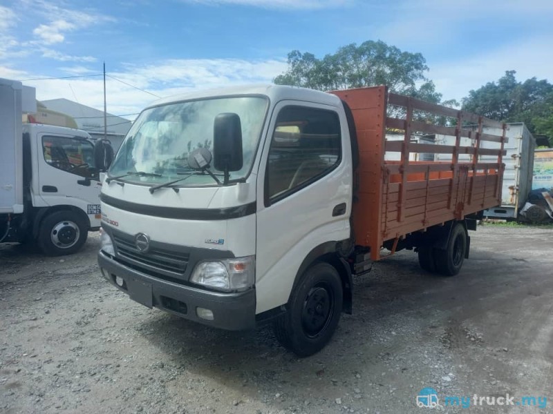 2011 Daihatsu XZU413R Kargo Am 17' Promotion 5,000kg in Selangor Manual ...