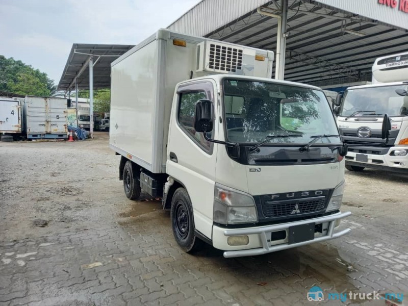 2011 Mitsubishi-Fuso FE71PB Freezer Box 9'10 4,500kg in Selangor Manual ...
