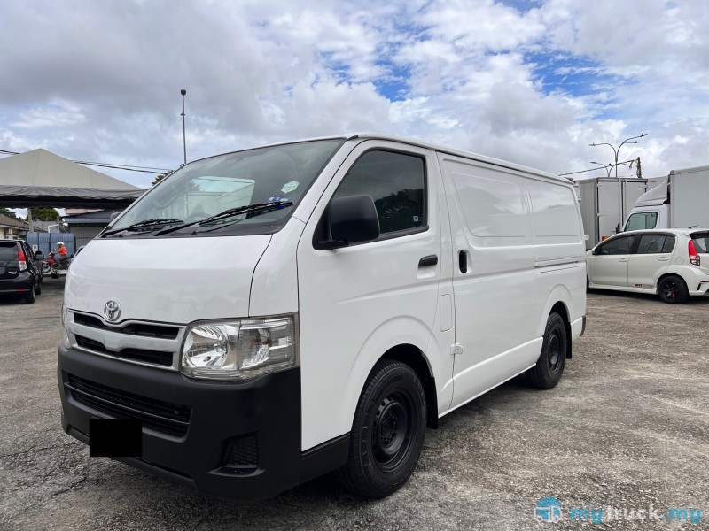 2013 Toyota Hiace 2,500kg in Selangor Manual for RM59,878 - mytruck.my