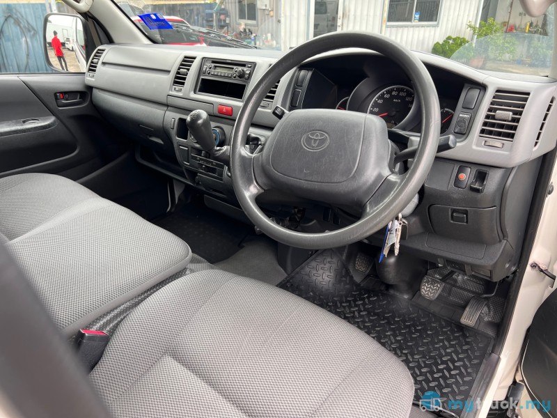 2013 Toyota Hiace 2,500kg in Selangor Manual for RM59,878 - mytruck.my
