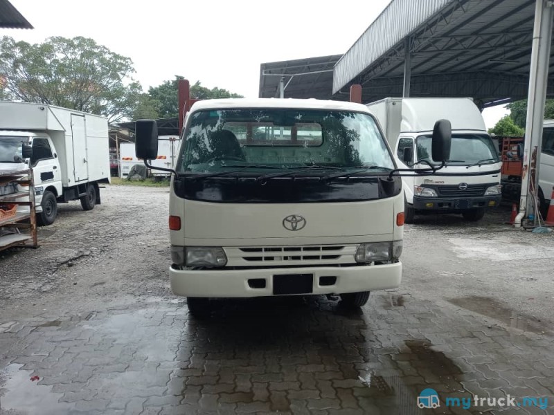 2008 Toyota Rebuild BU212 Cargo Am 14'5" 5,000kg in Selangor Manual for RM29,500 - mytruck.my