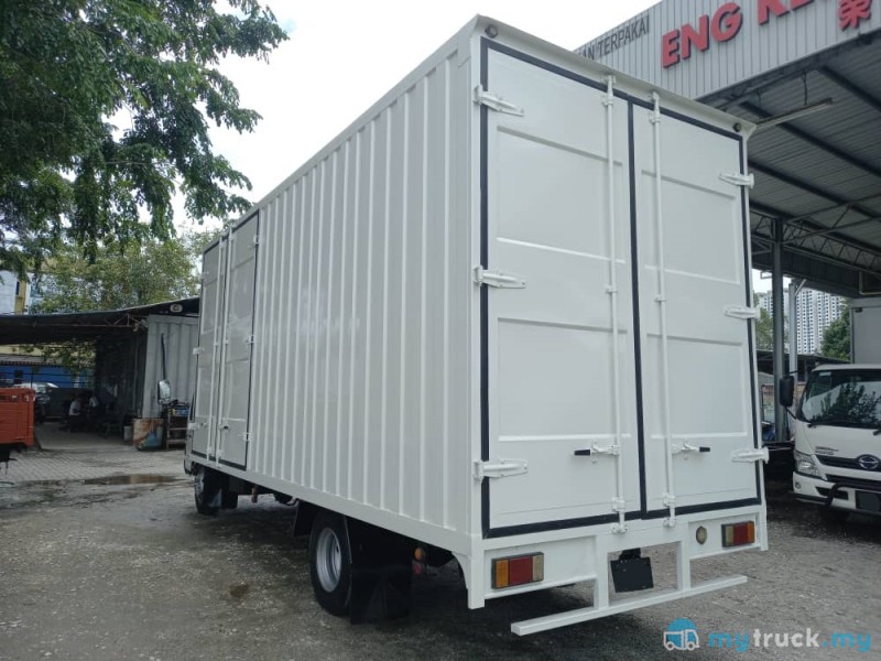 2020 Nissan Rebuild NPR81 Corrugated Box 20'1 7,500kg in Selangor ...