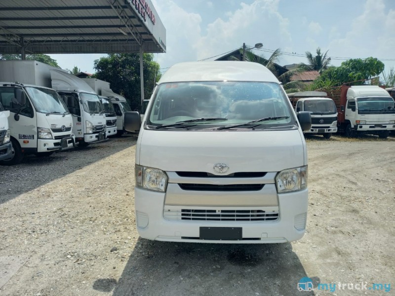2014 Toyota Hiace Window Van 2.5 (D) 2,800kg in Selangor Manual for ...