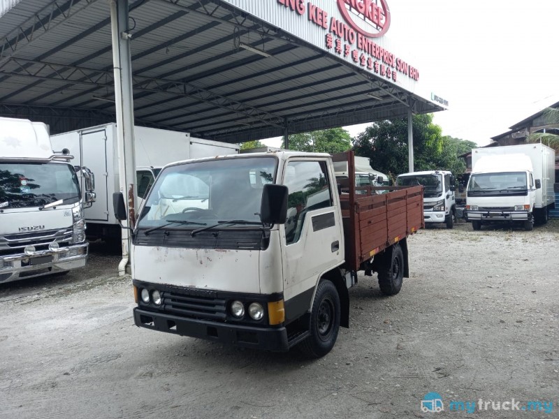 1995 Mitsubishi Canter FB300A Kargo Am 10'3 Sell As Condition!!! 2 ...