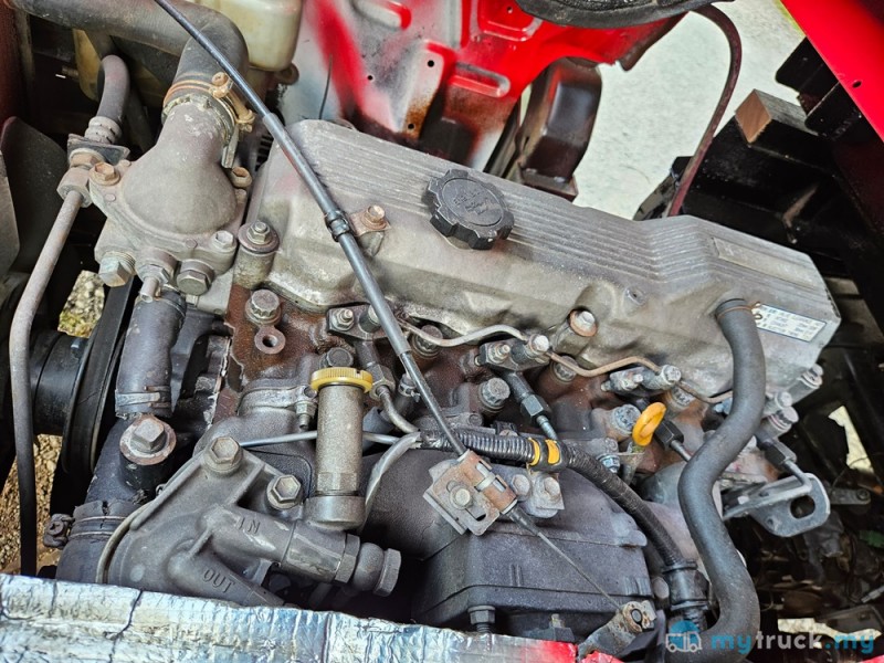 2004 Daihatsu Delta v116 16 Kaki Tipper EnjinHijau 14 Feet Hino Isuzu ...