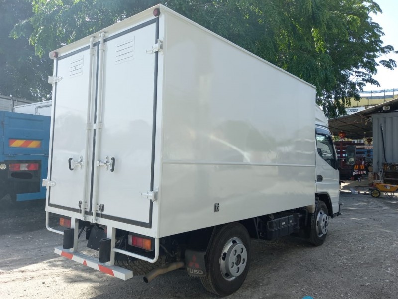 2017 Mitsubishi-Fuso FE71PB Alu Box 10'2 4,500kg in Selangor Manual for ...