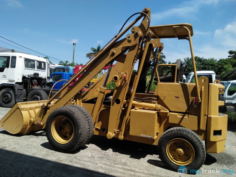 2017 Komatsu SD25 6,520kg in Johor Auto for RM0 - mytruck.my