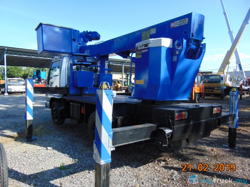 2019 Isuzu NKR66E 7,000kg in Johor Manual for RM0 - mytruck.my