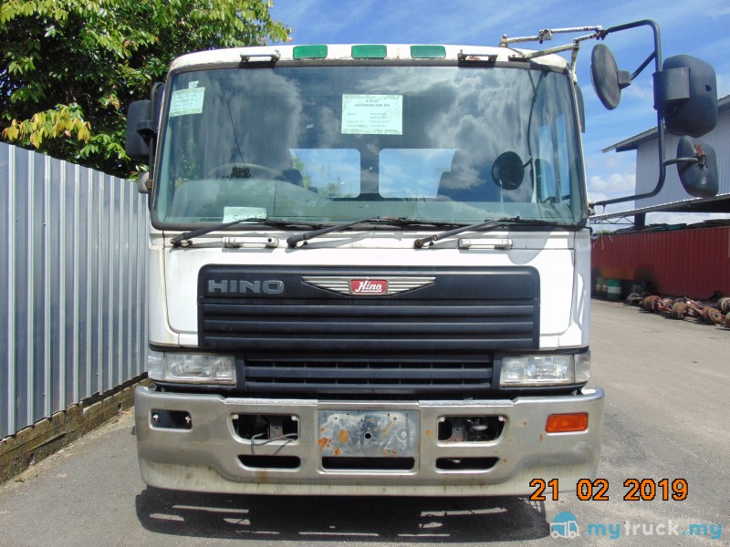 2019 Hino SH3F 51,000kg in Johor Manual for RM0 - mytruck.my
