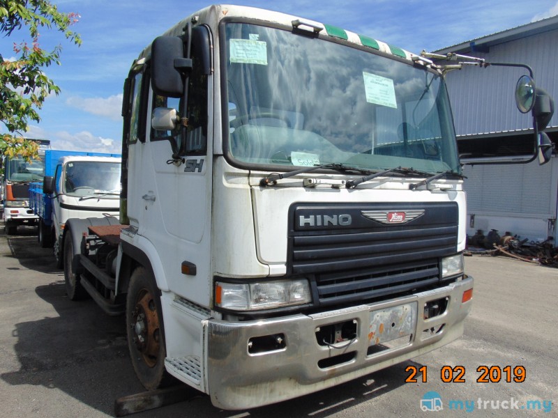 2019 Hino SH3F 51,000kg in Johor Manual for RM0 - mytruck.my