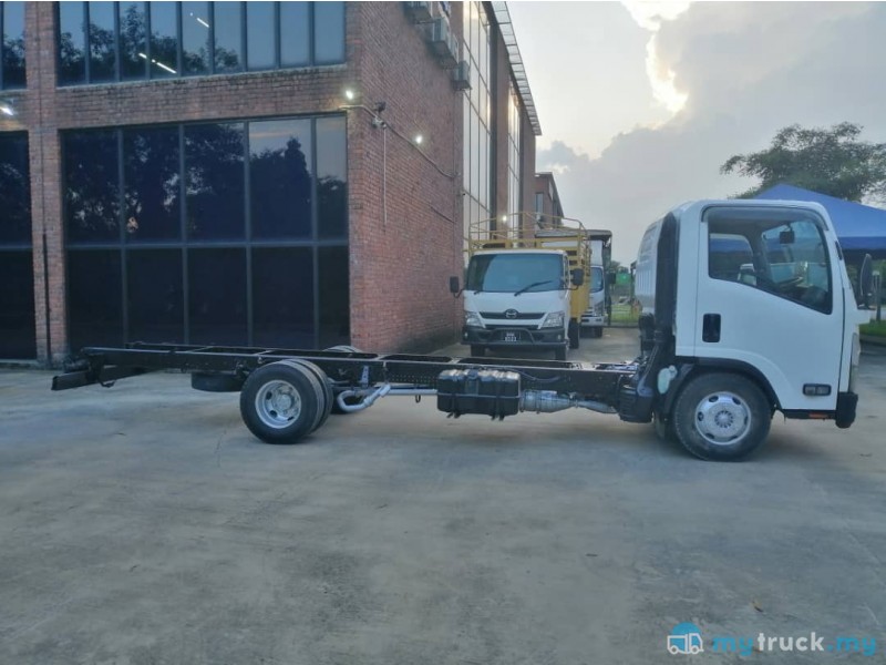 2020 Isuzu NPR85 NPR81 NPR 75 7,500kg in Selangor Manual for RM59,800 ...